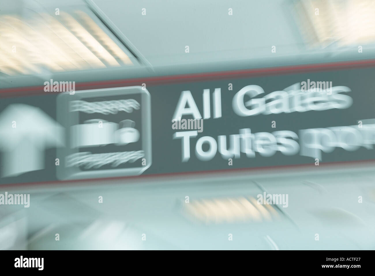 Airport baggage claim sign Stock Photo - Alamy