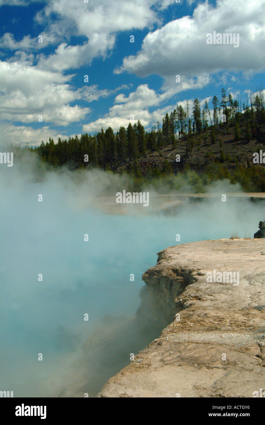 Excelsior Geyser Crater, Grand Prismatic Hot Spring area, Yellowstone ...