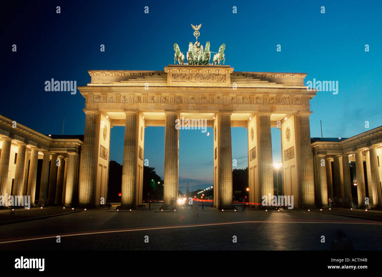 Brandenburg Gate Berlin Germany Brandenburger Tor Berlin Deutschland Stock Photo - Alamy