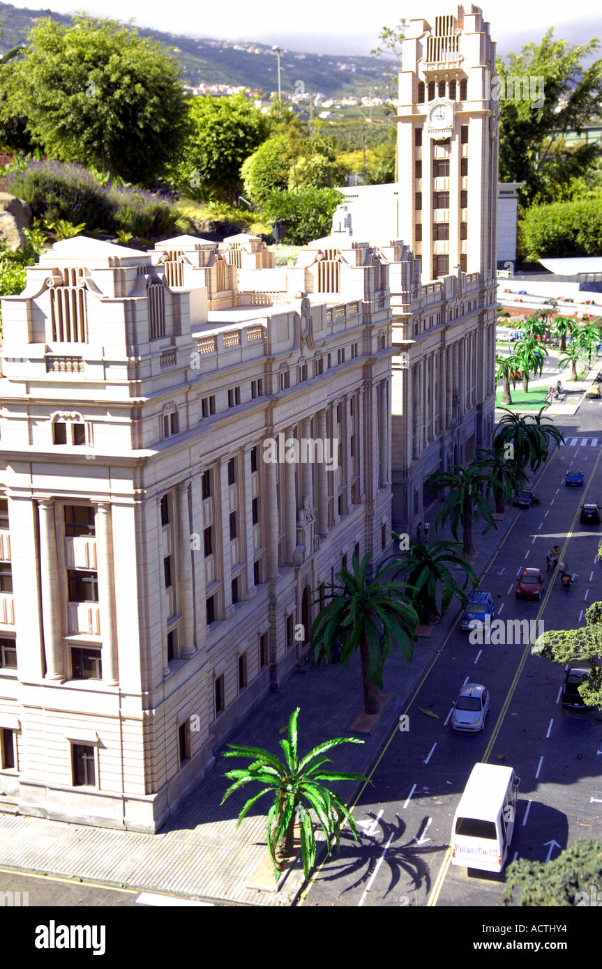 Pueblo chico model village puerto hi-res stock photography and images ...