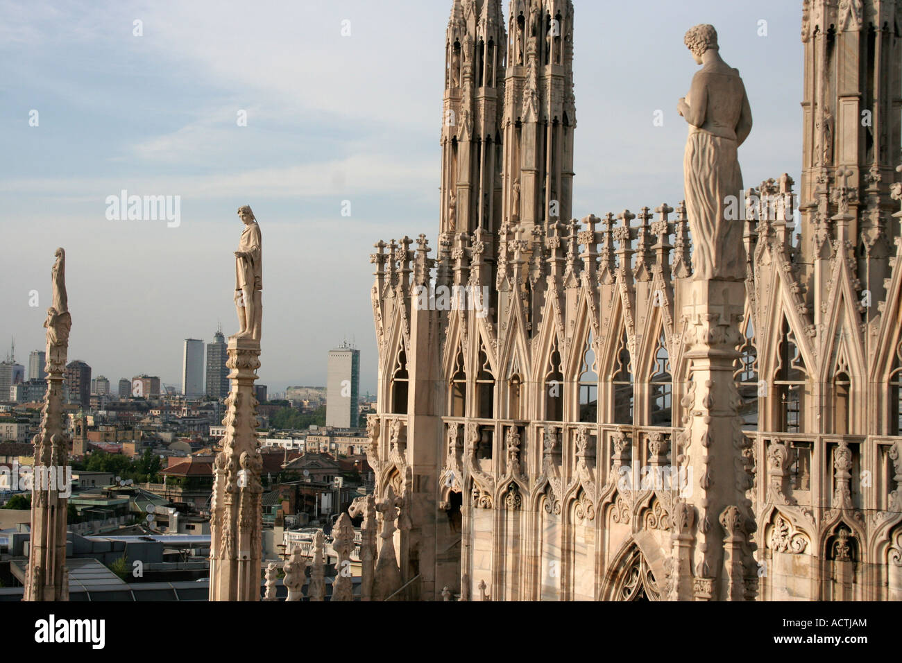 Duomo milan alps hi-res stock photography and images - Alamy
