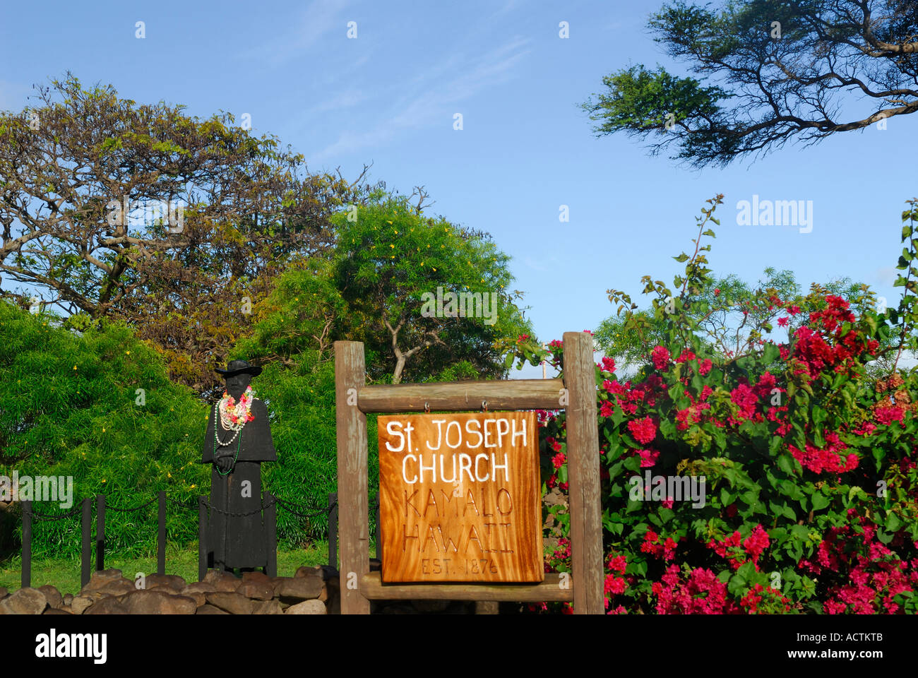 Statue father damien st joseph hi-res stock photography and images - Alamy