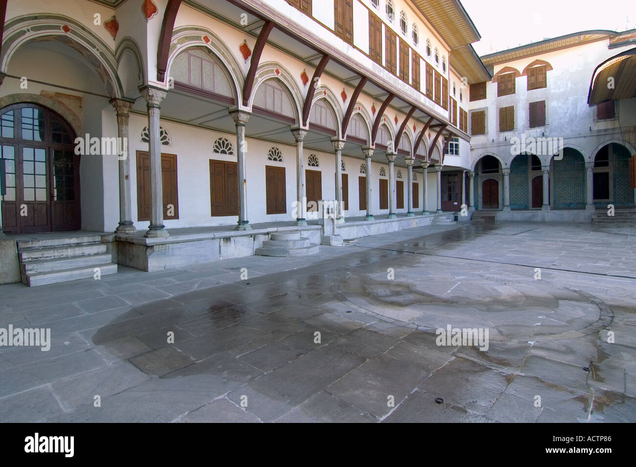 Istanbul Turkey Topkapi palace harem inner courtyard Stock Photo - Alamy