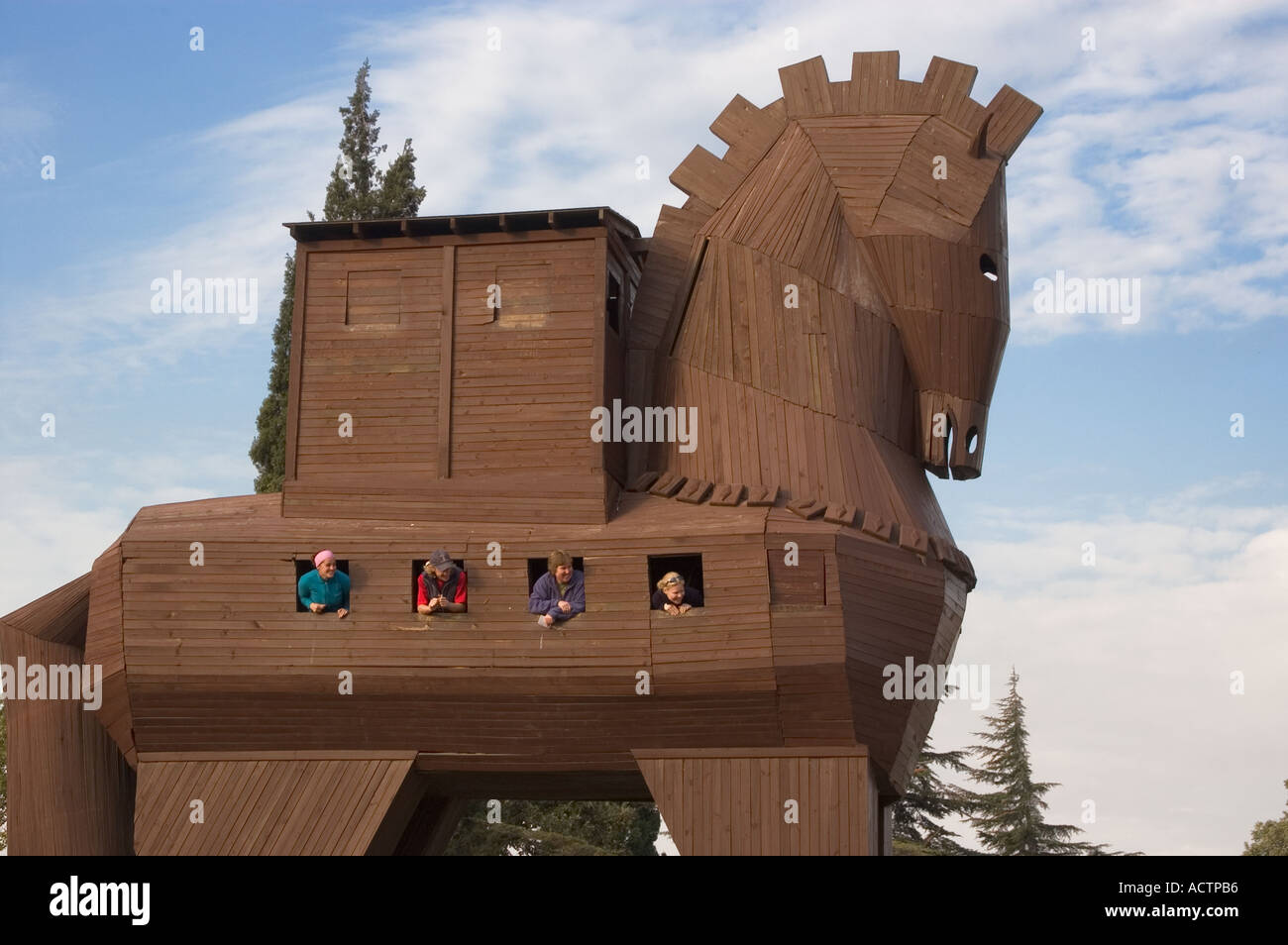 Troy trojan horse hi-res stock photography and images - Alamy