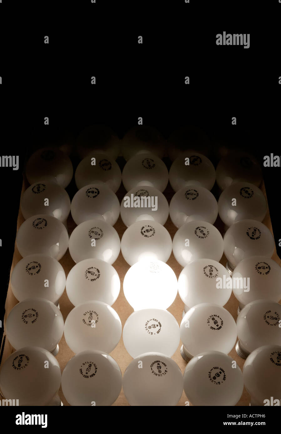 Incandescent light bulb box hi-res stock photography and images - Alamy