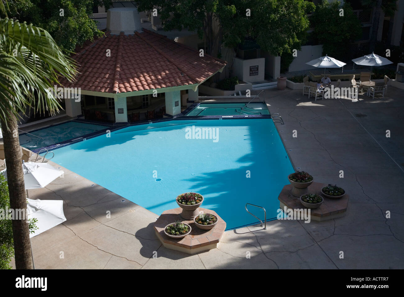 Swimming pool and fountain Pointe Hilton Tapatio Cliffs Resort Phoenix ...