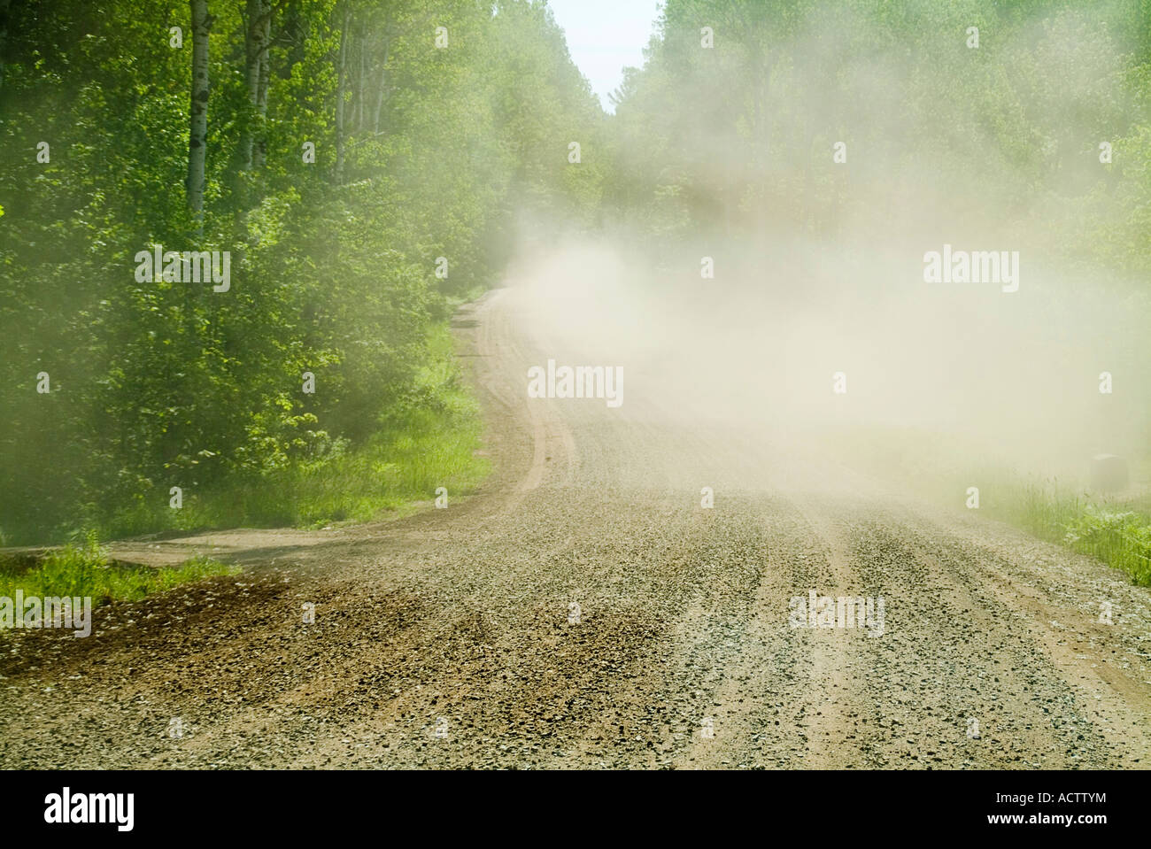 Dust trail left behind jeep hi-res stock photography and images - Alamy