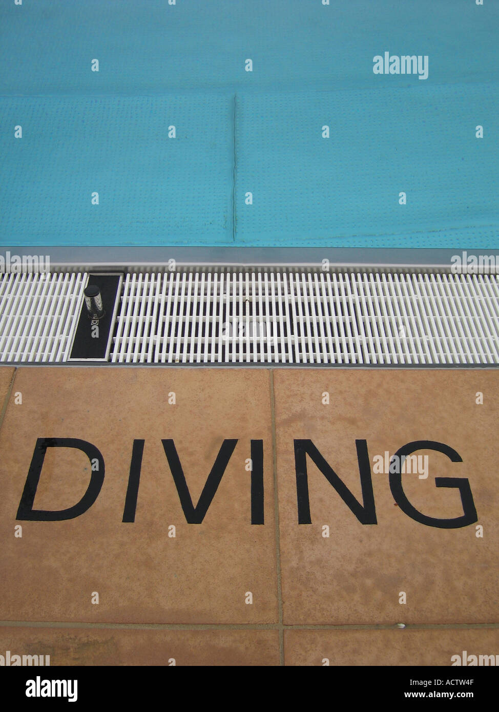 Lido sign london hi-res stock photography and images - Alamy