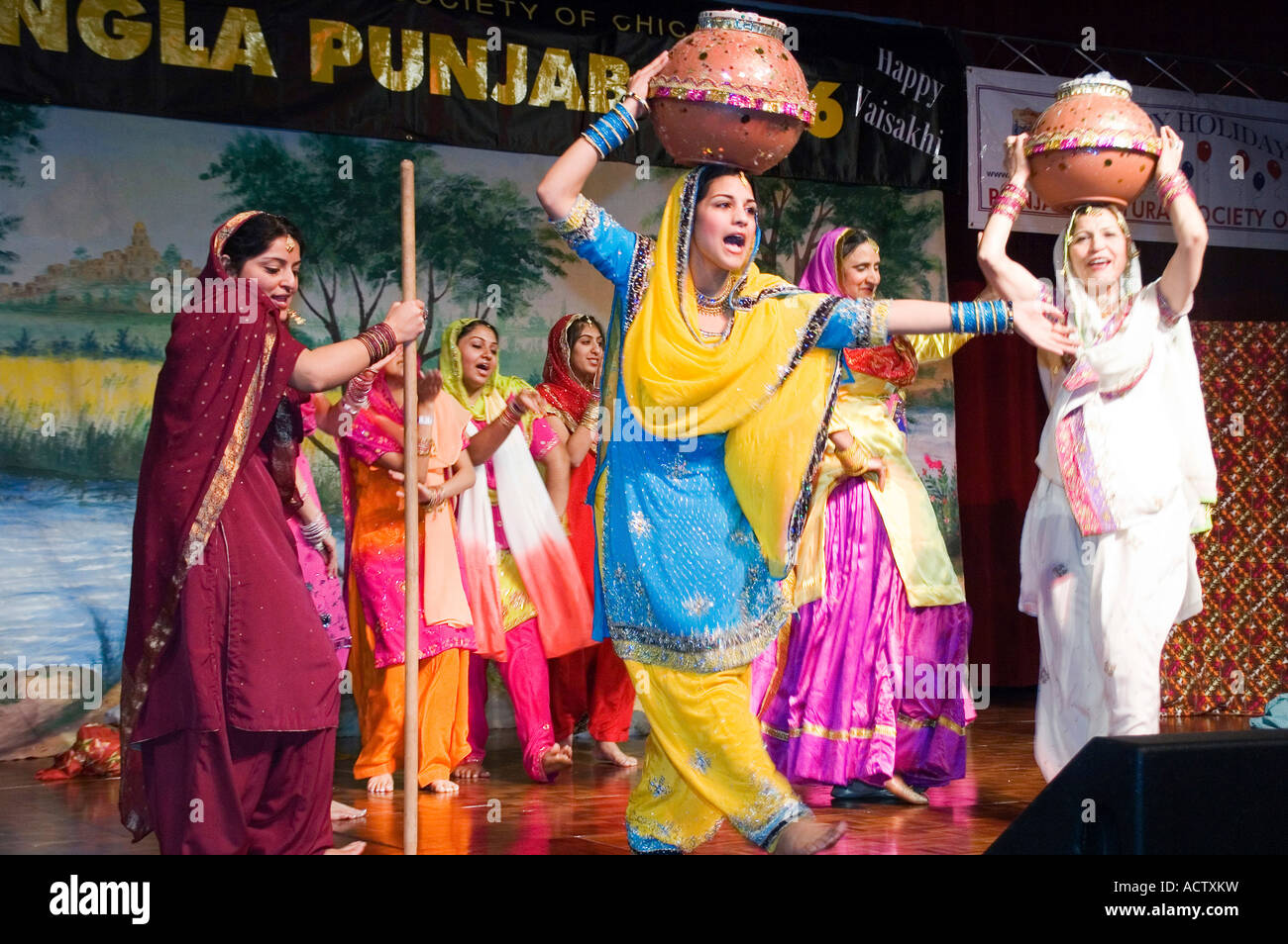 Gidha hi-res stock photography and images - Alamy