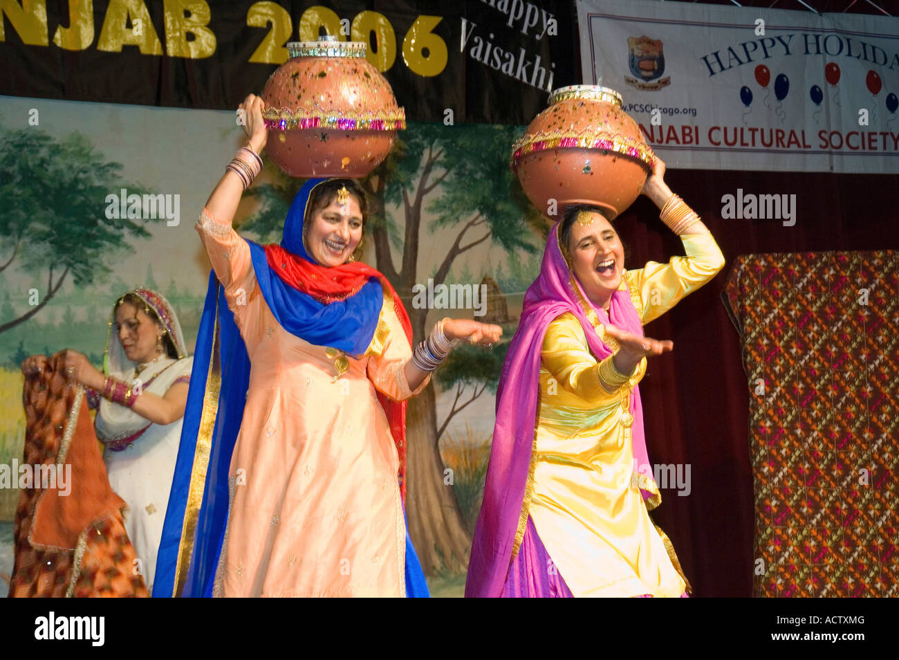 Punjabi women performing gidha dance Stock Photo - Alamy
