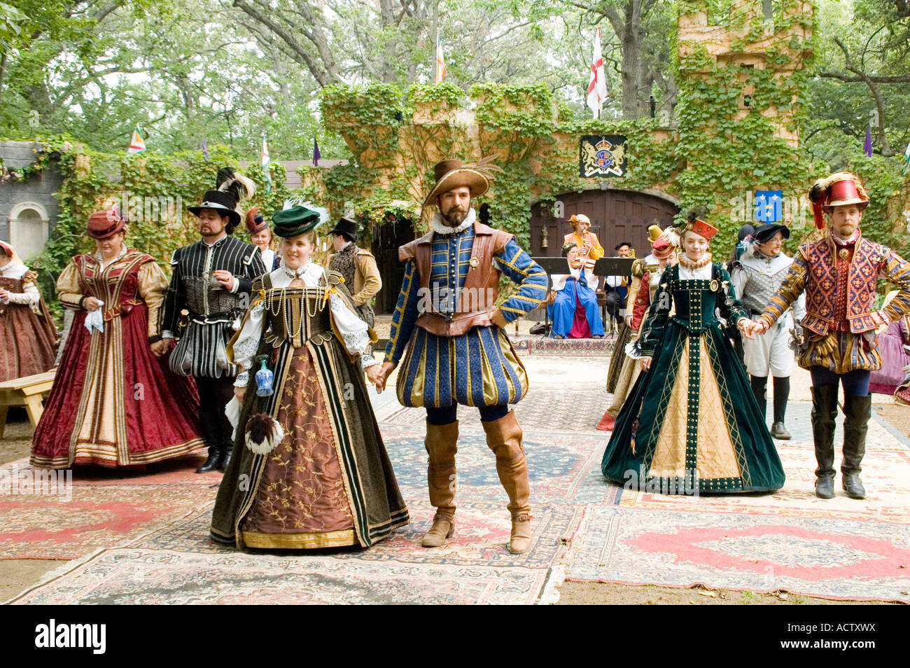 Medieval Dancing Couple High Resolution Stock Photography and Images ...