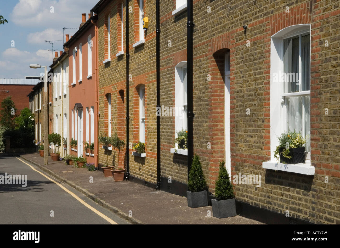 Edwardian house exterior uk hi-res stock photography and images - Alamy