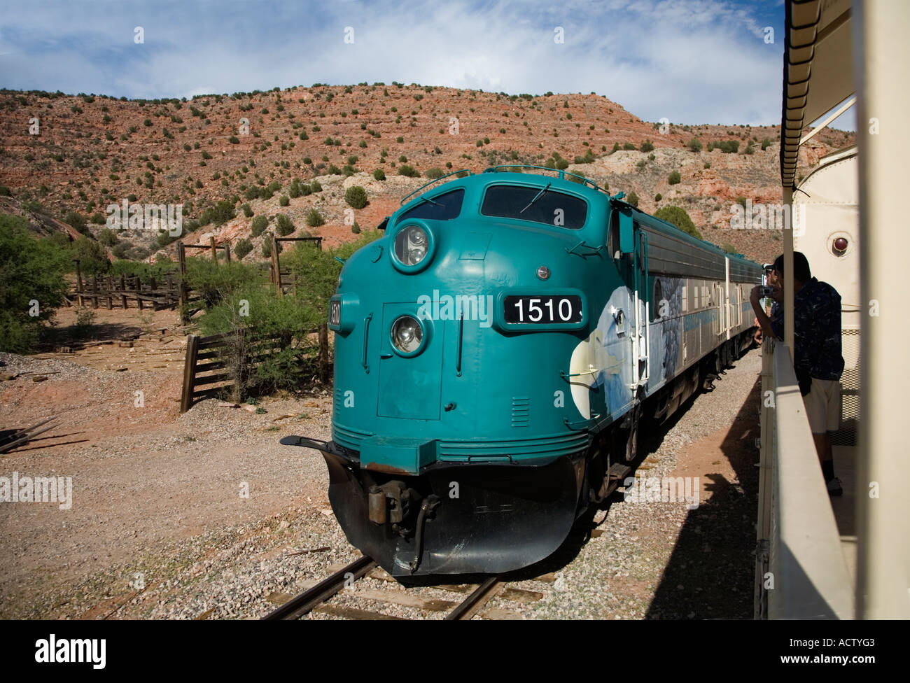 Locomotive switching to front of train at Perkinsville ghost ranch ...