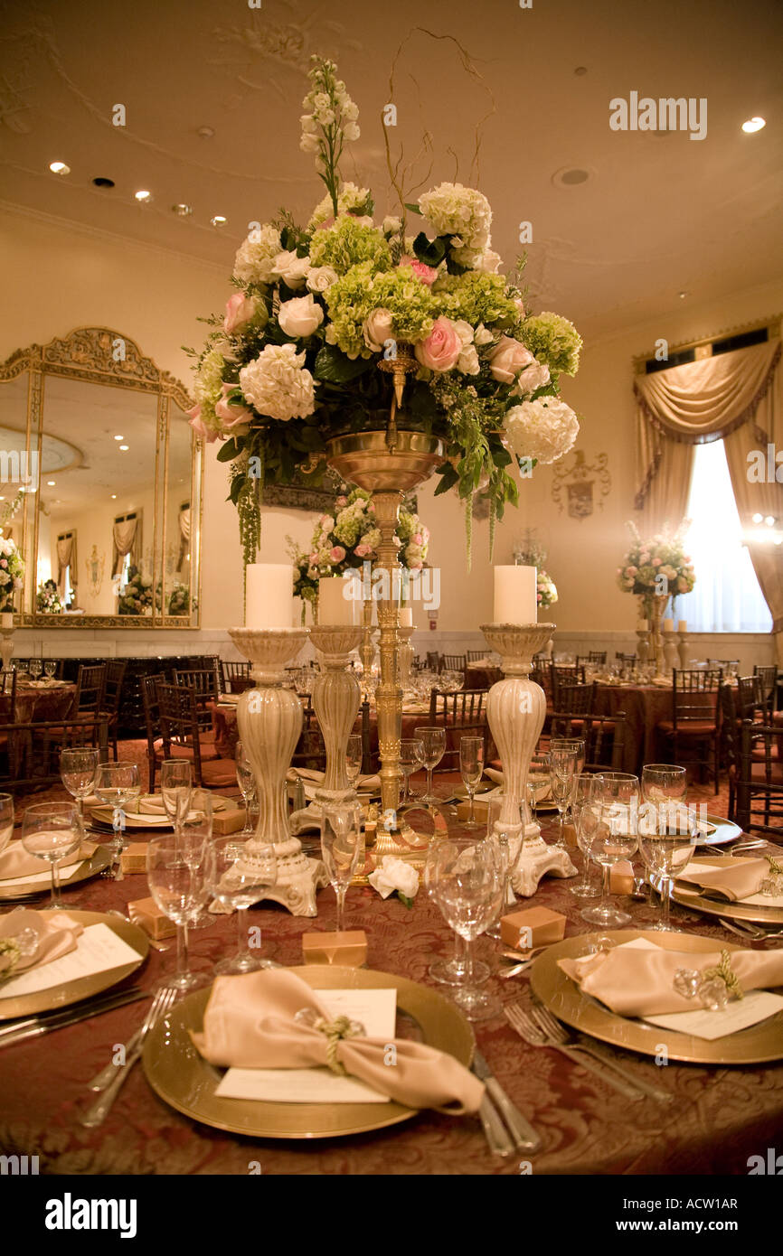 A table ready and set up for a wedding reception Stock Photo - Alamy