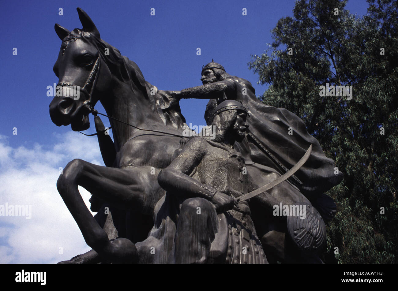 Syria Damascus Old City A statue of Arab hero Salah ad Din Saladin in ...