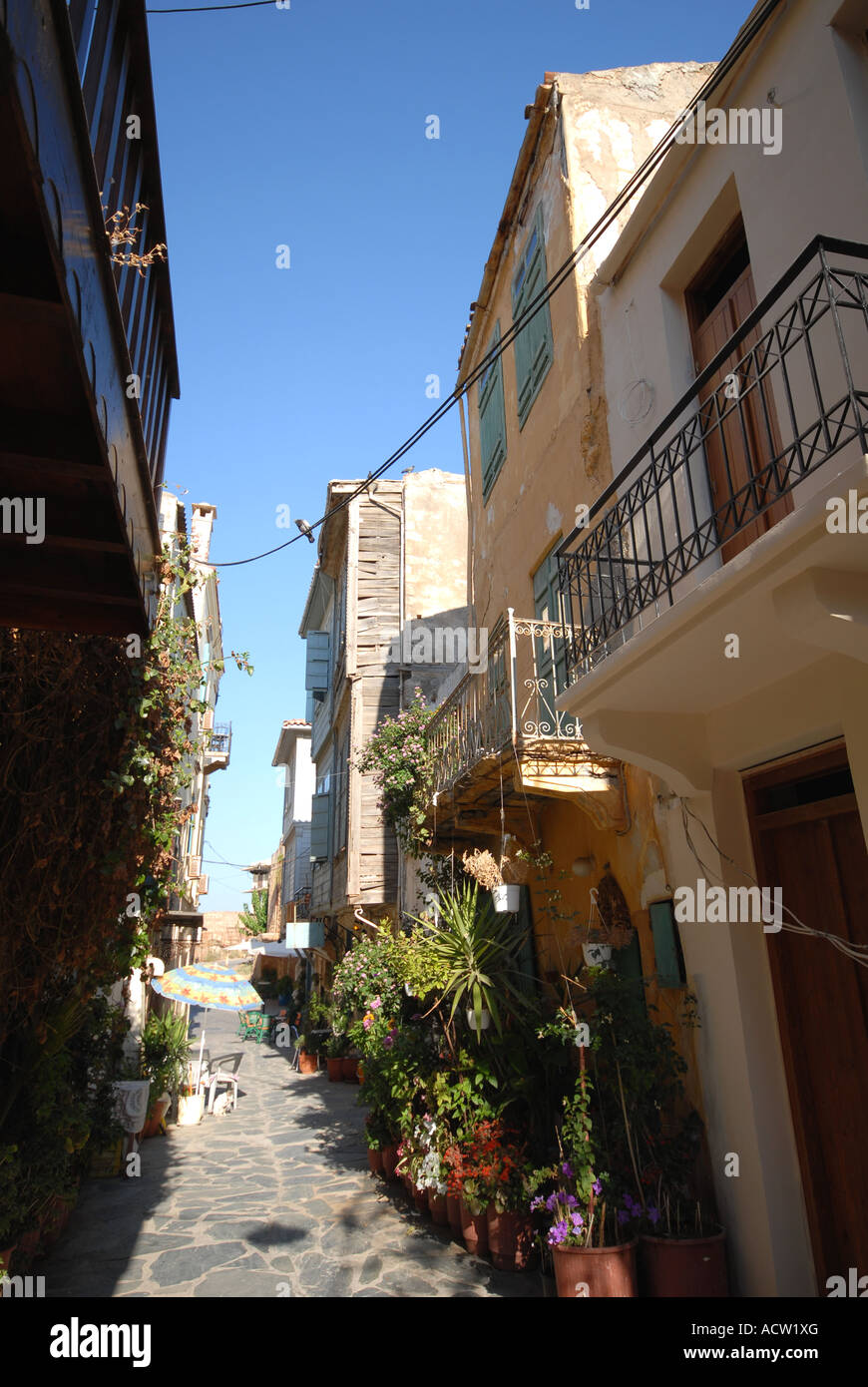 Old cretan streets hi-res stock photography and images - Alamy