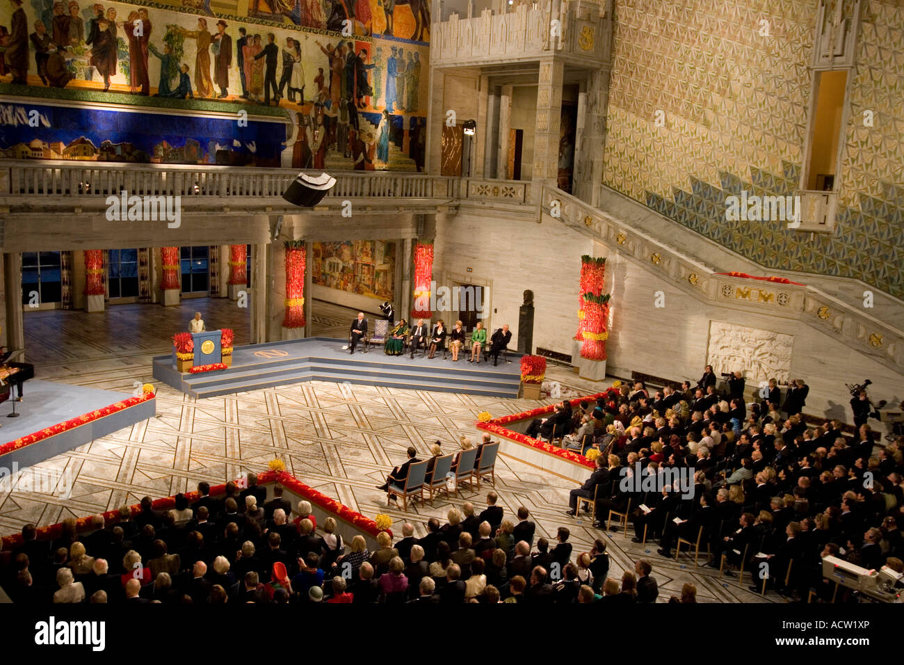 Prize ceremony hi-res stock photography and images - Alamy