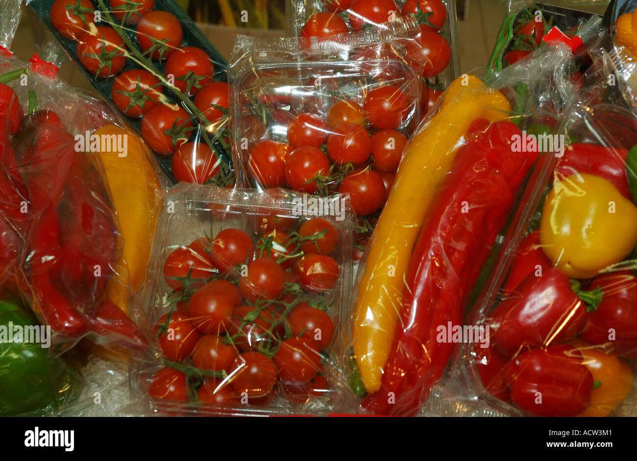Vegetables packed in plastic containers Stock Photo - Alamy