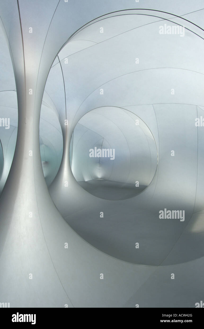 Futuristic hi-res stock photography and images - Alamy