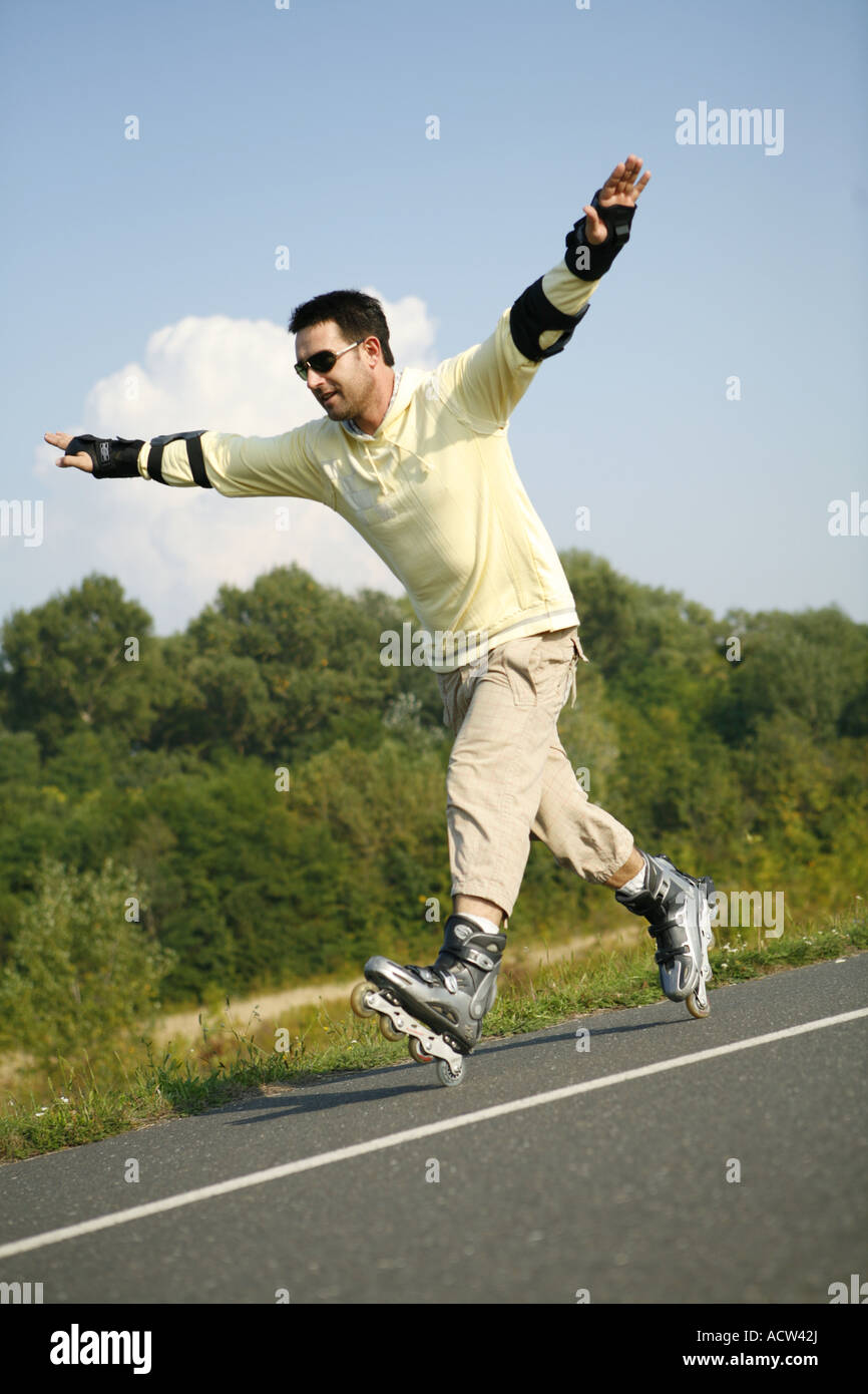 Scaters hi-res stock photography and images - Alamy