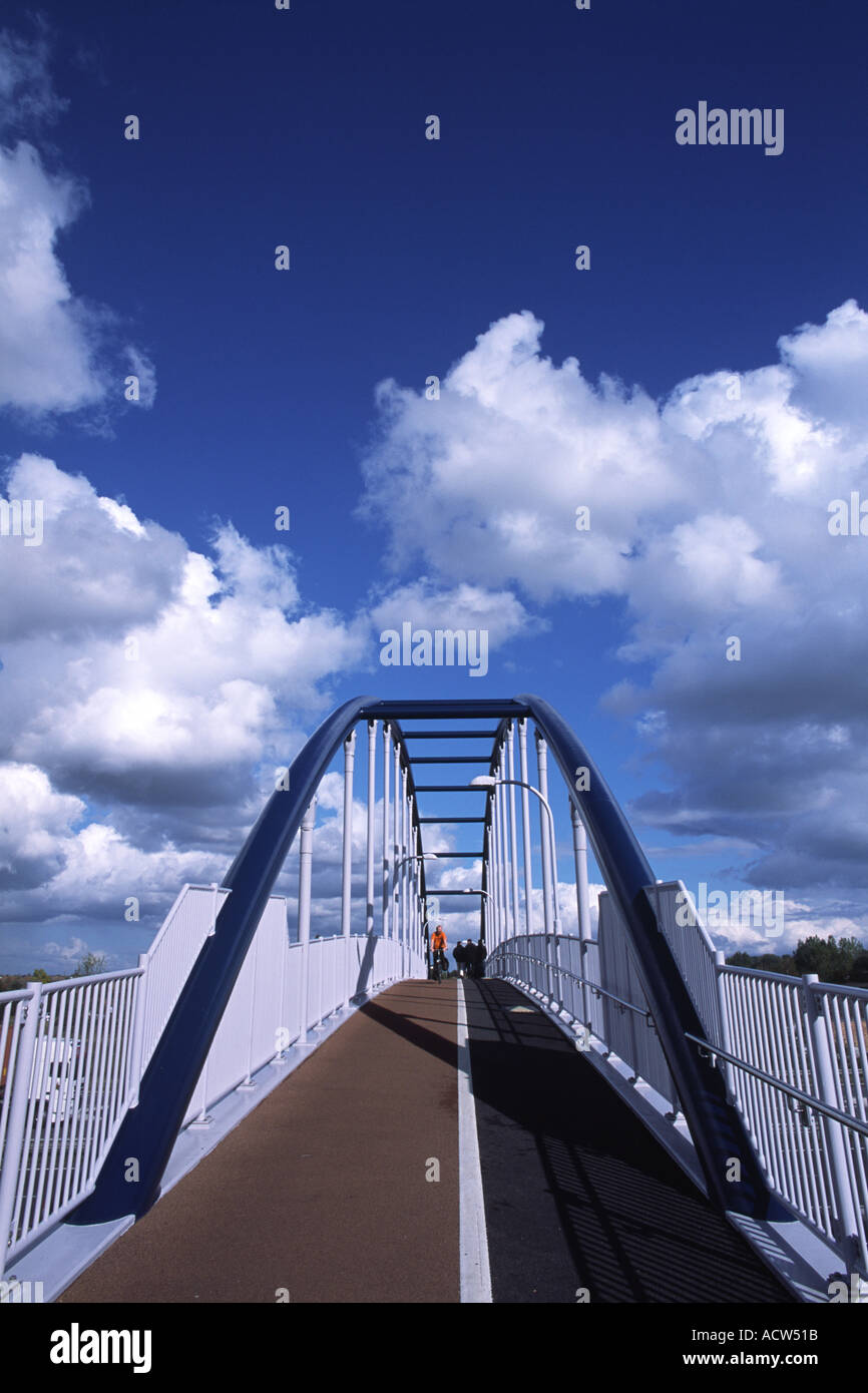 Cambridge pedestrian footbridge hi-res stock photography and images - Alamy