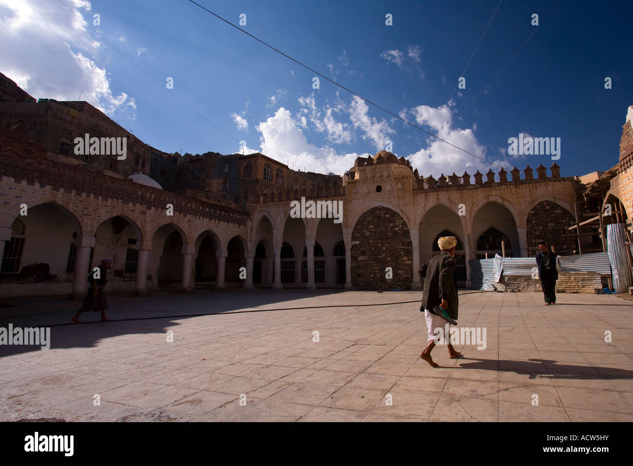 Mosque of queen arwa hi-res stock photography and images - Alamy