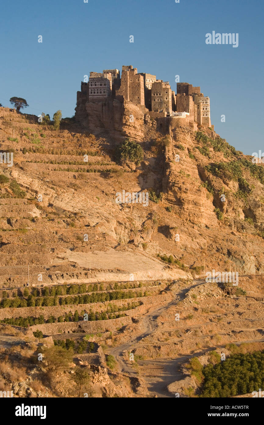 The fortified village of Lakamat Al Qadi in the Haraz Mountain Range ...