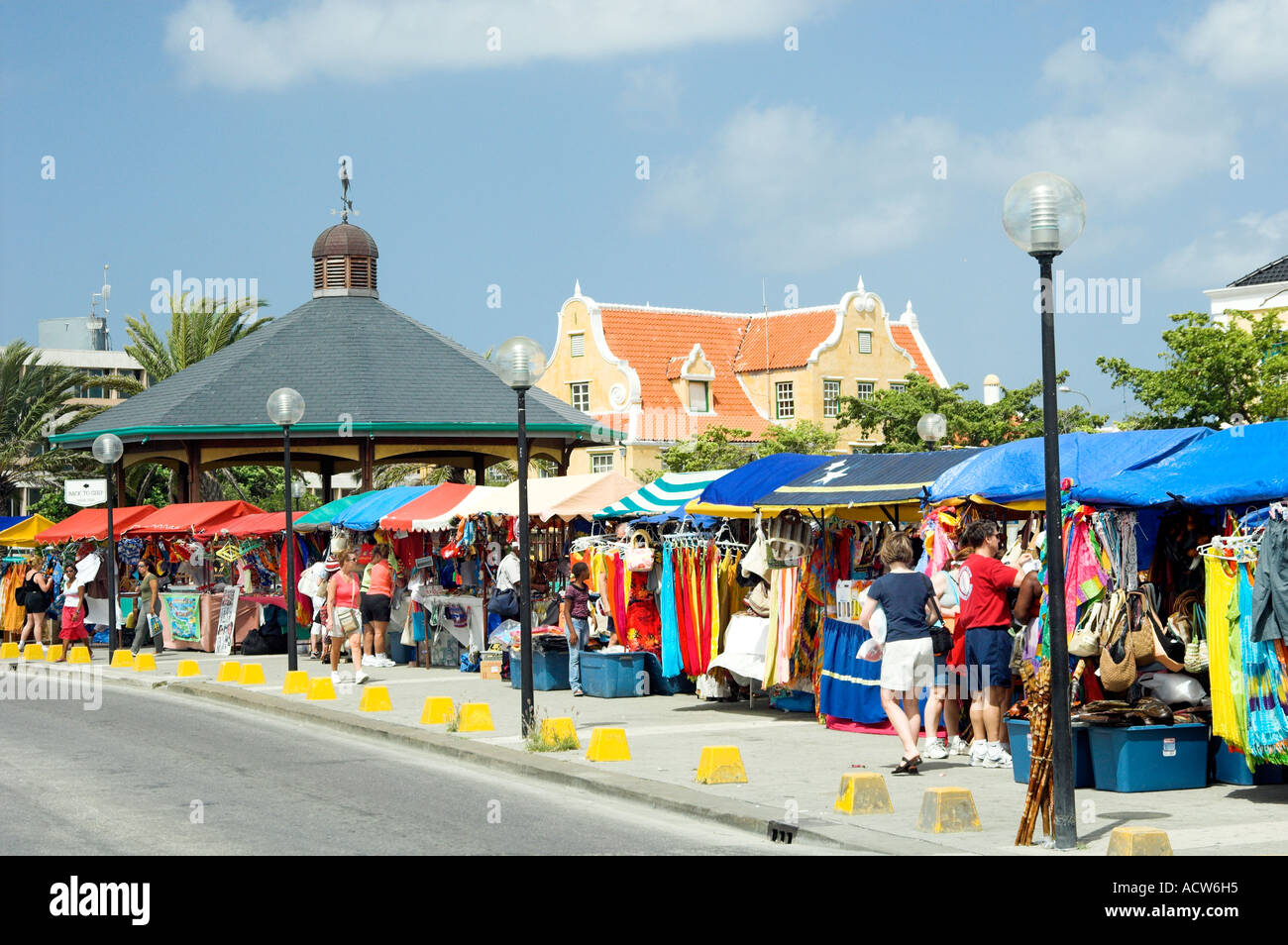 Curacao Shopping