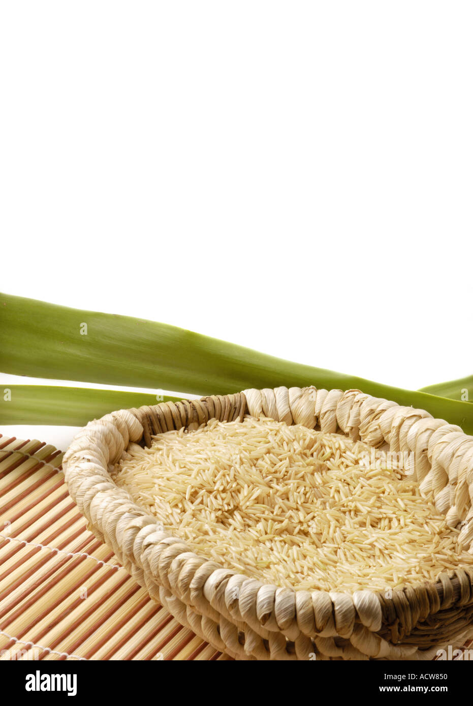 RICE reis white yellow natural BASMATI rice wooden bowl green leaf deco ...