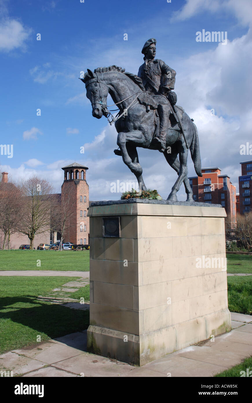 Bonnie prince charlie derby statue hi-res stock photography and images ...