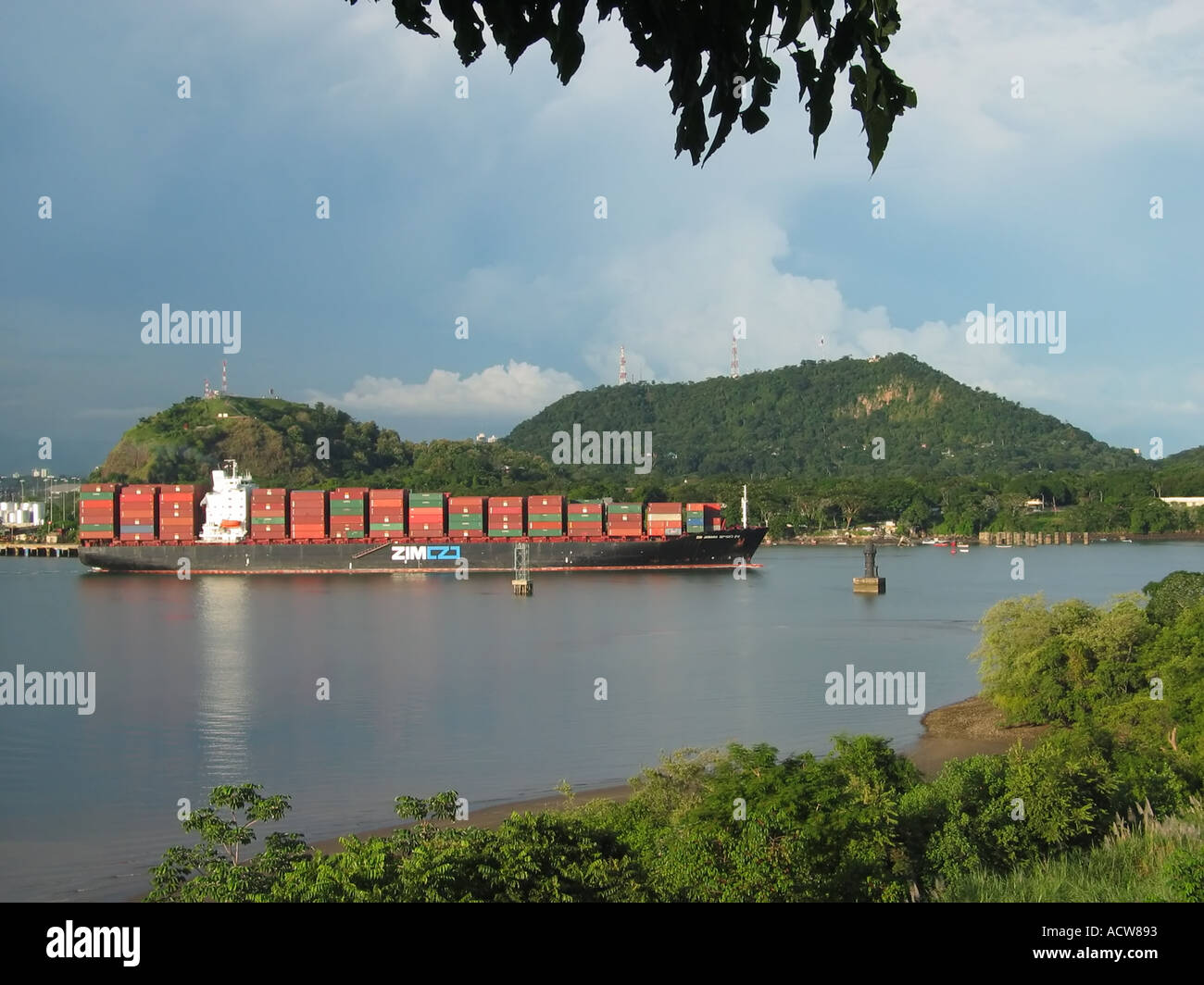 Container ship passing through the Panama Canal Stock Photo - Alamy