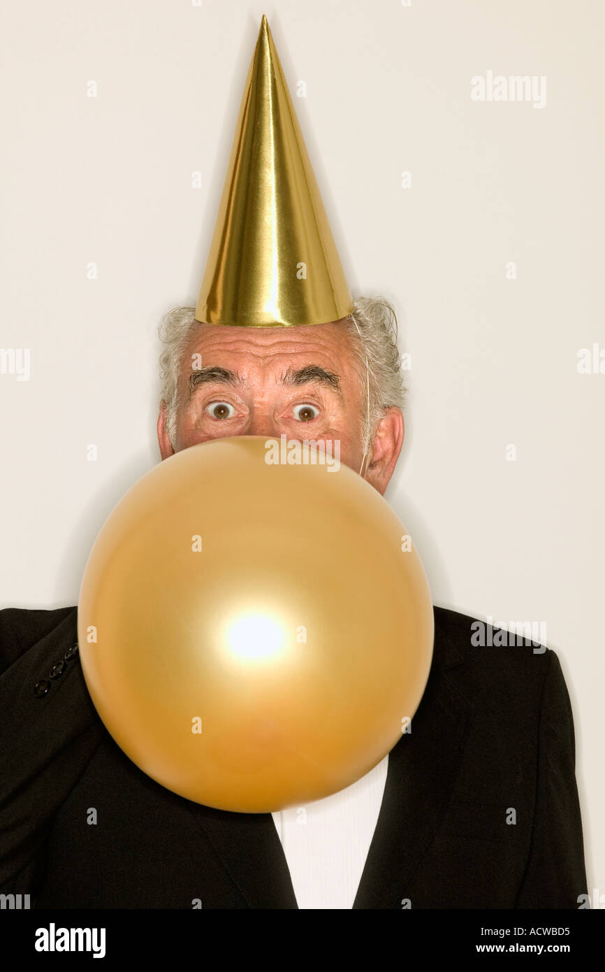 Old man face cutout hi-res stock photography and images - Alamy