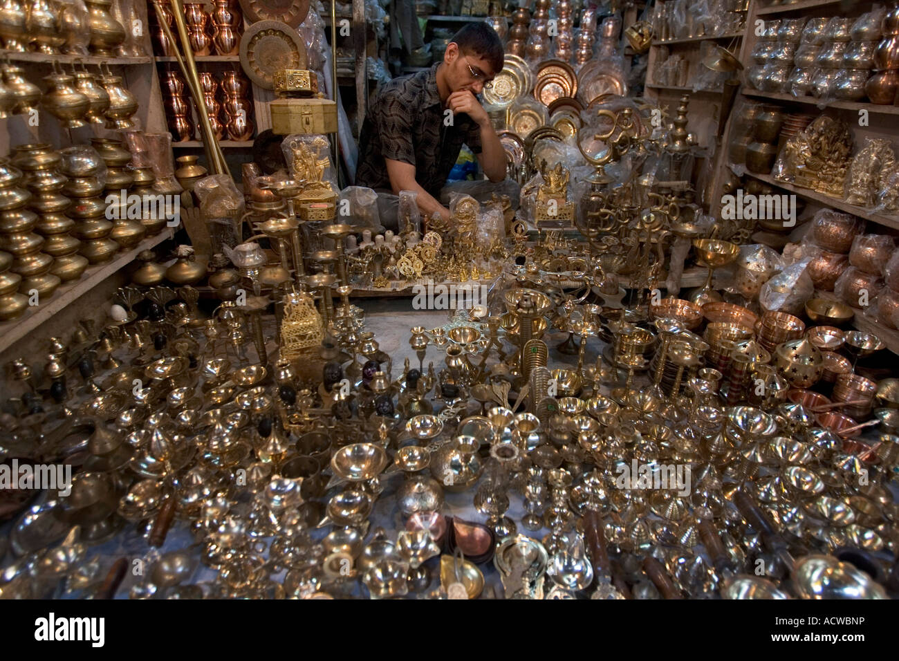 India brass hi-res stock photography and images - Alamy