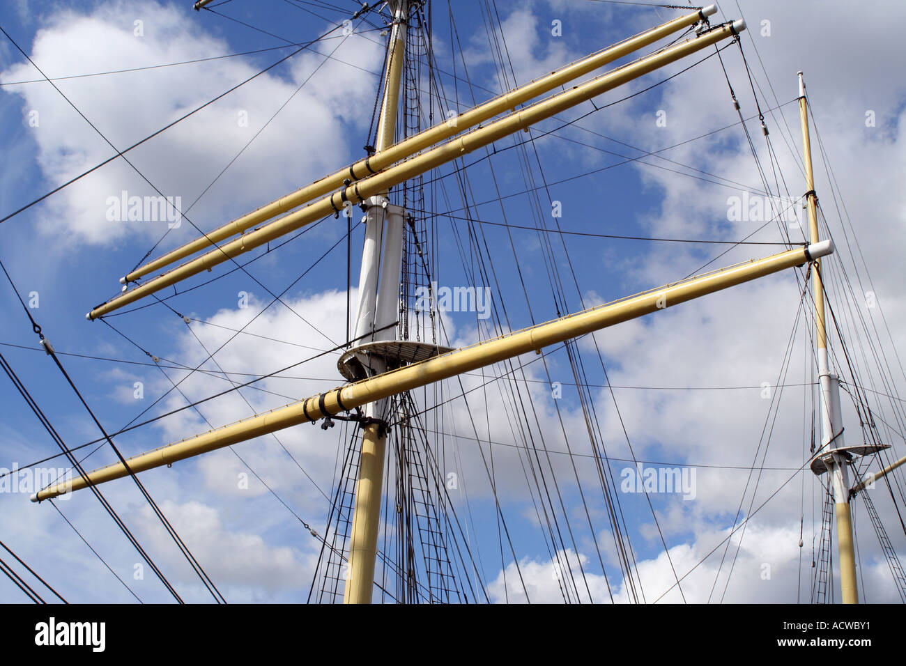 Ship rigging hi-res stock photography and images - Alamy