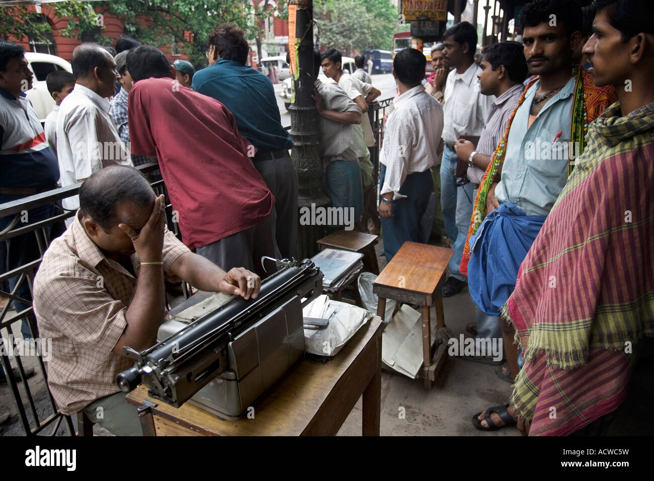 Machine street typists in the legal area Calcutta Kolkata India Stock ...