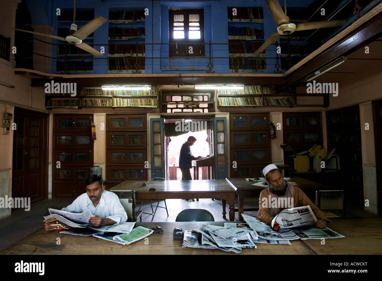 Library india hi-res stock photography and images - Alamy