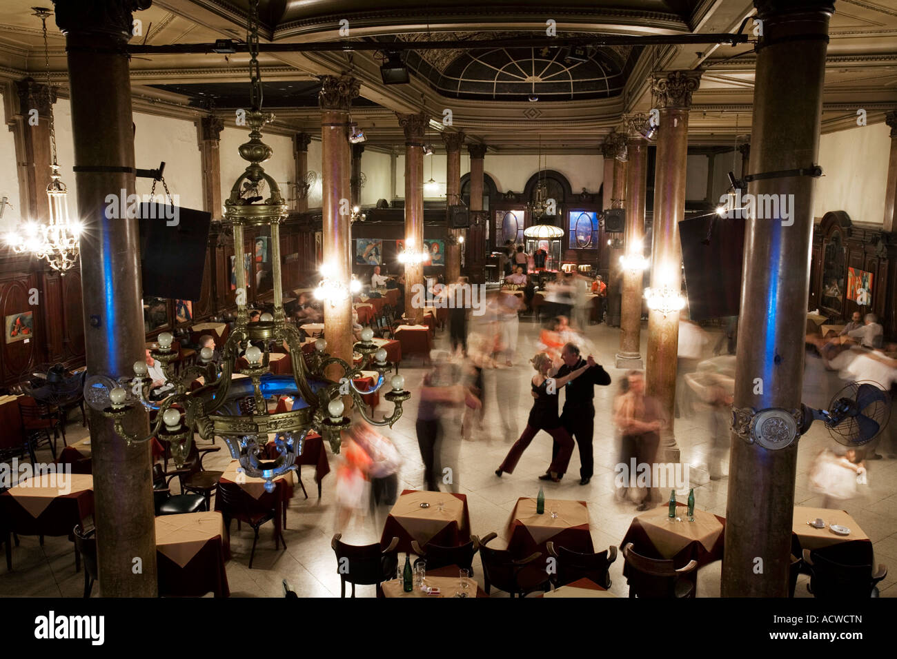 Old ballroom dancer hi-res stock photography and images - Alamy