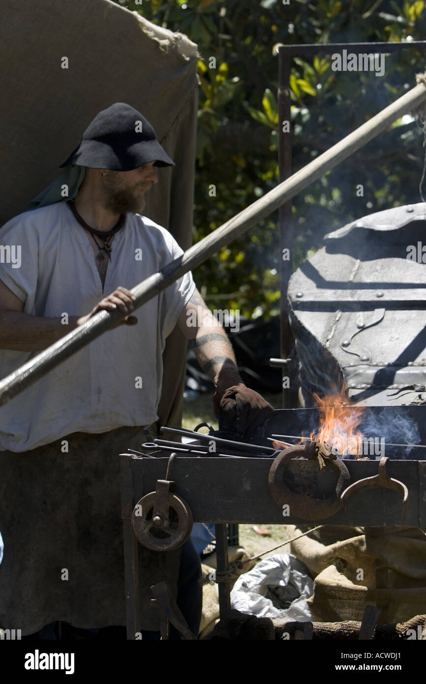 Medieval blacksmith hi-res stock photography and images - Alamy