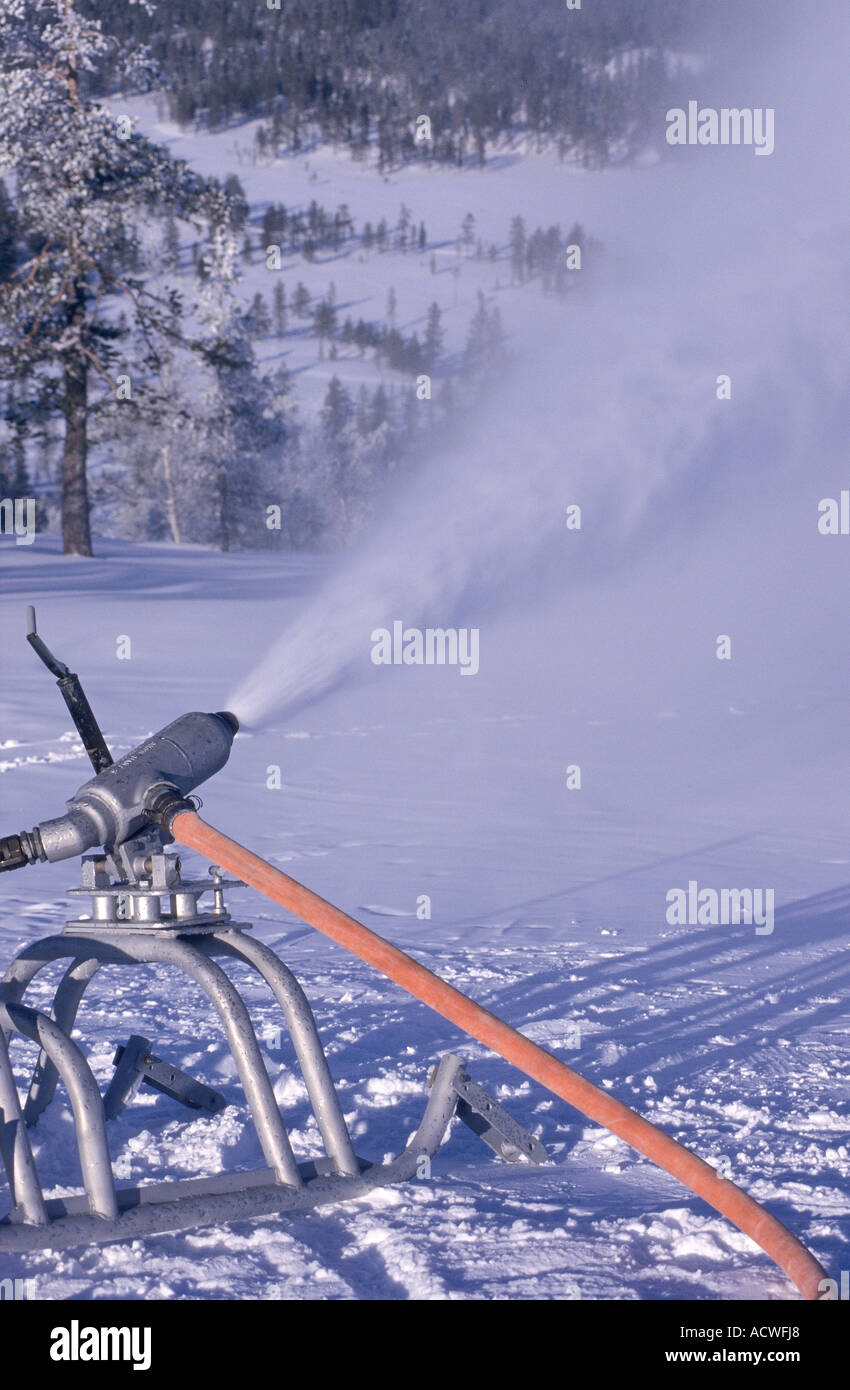 Making pipes hi-res stock photography and images - Alamy