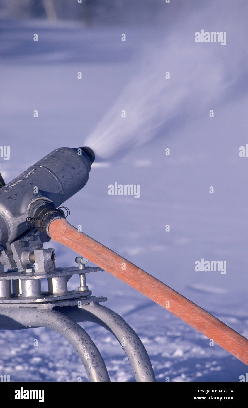 Making pipes hi-res stock photography and images - Alamy