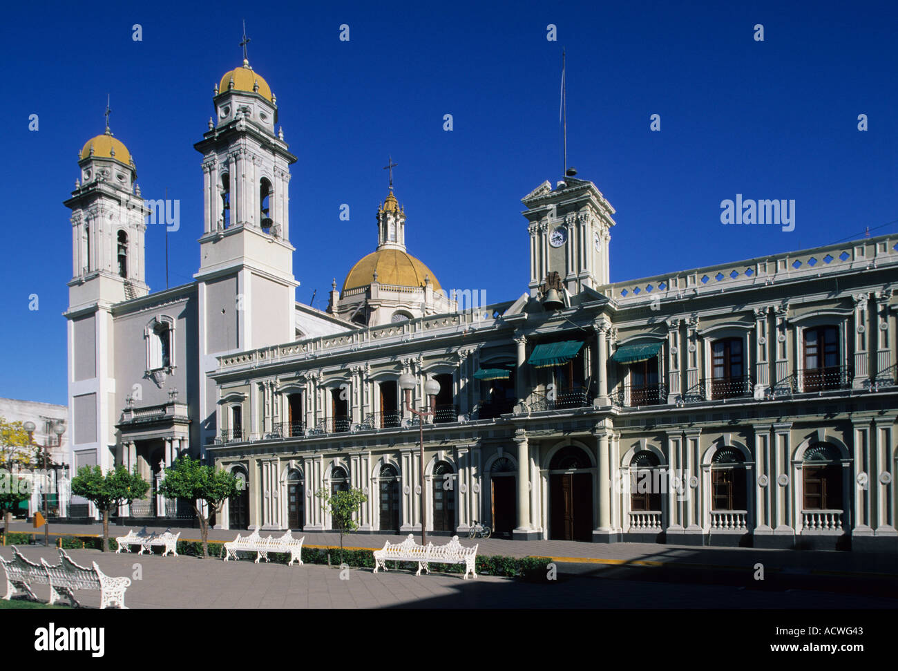 Cathedral and Palacio de Gobierno Colima Mexico Stock Photo - Alamy