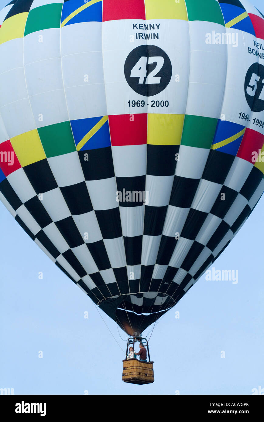 CHECKERED HOT AIR BALLOON Stock Photo - Alamy
