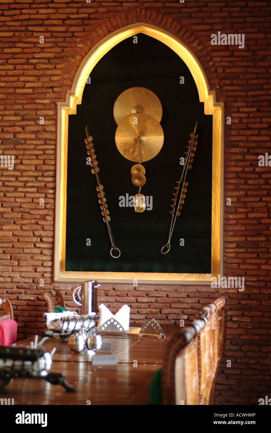 OLD INDIAN MUSICAL INSTRUMENTS ON DISPLAY IN A SHOW WINDOW Stock Photo ...