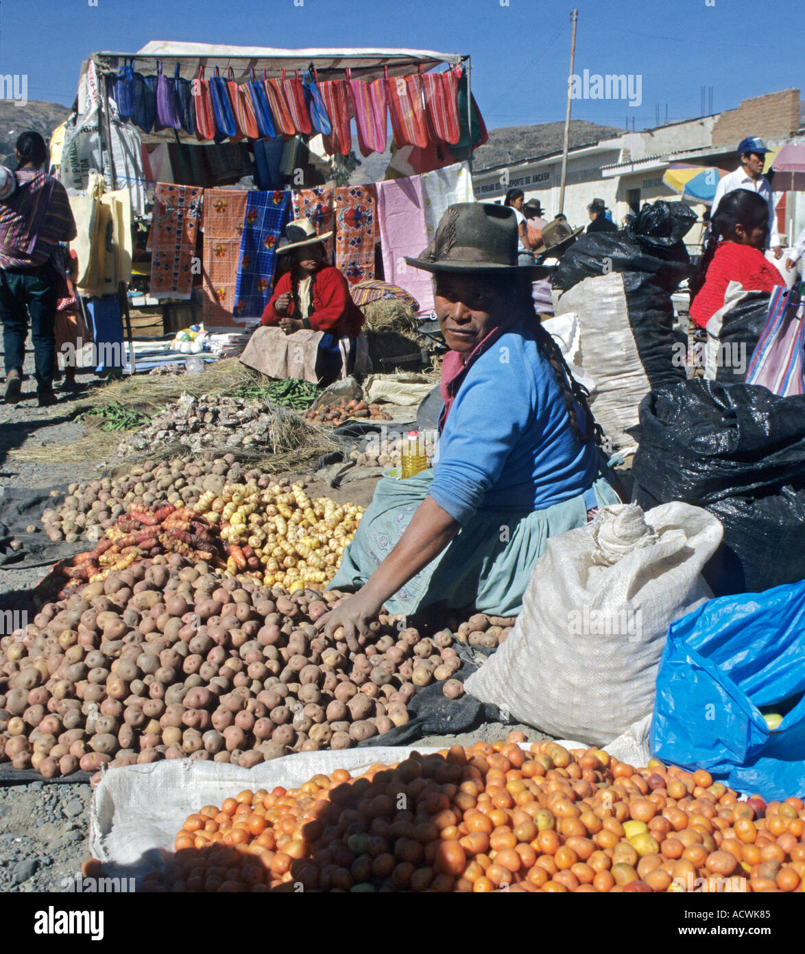 Living Conditions in Peru Stock Photo - Alamy