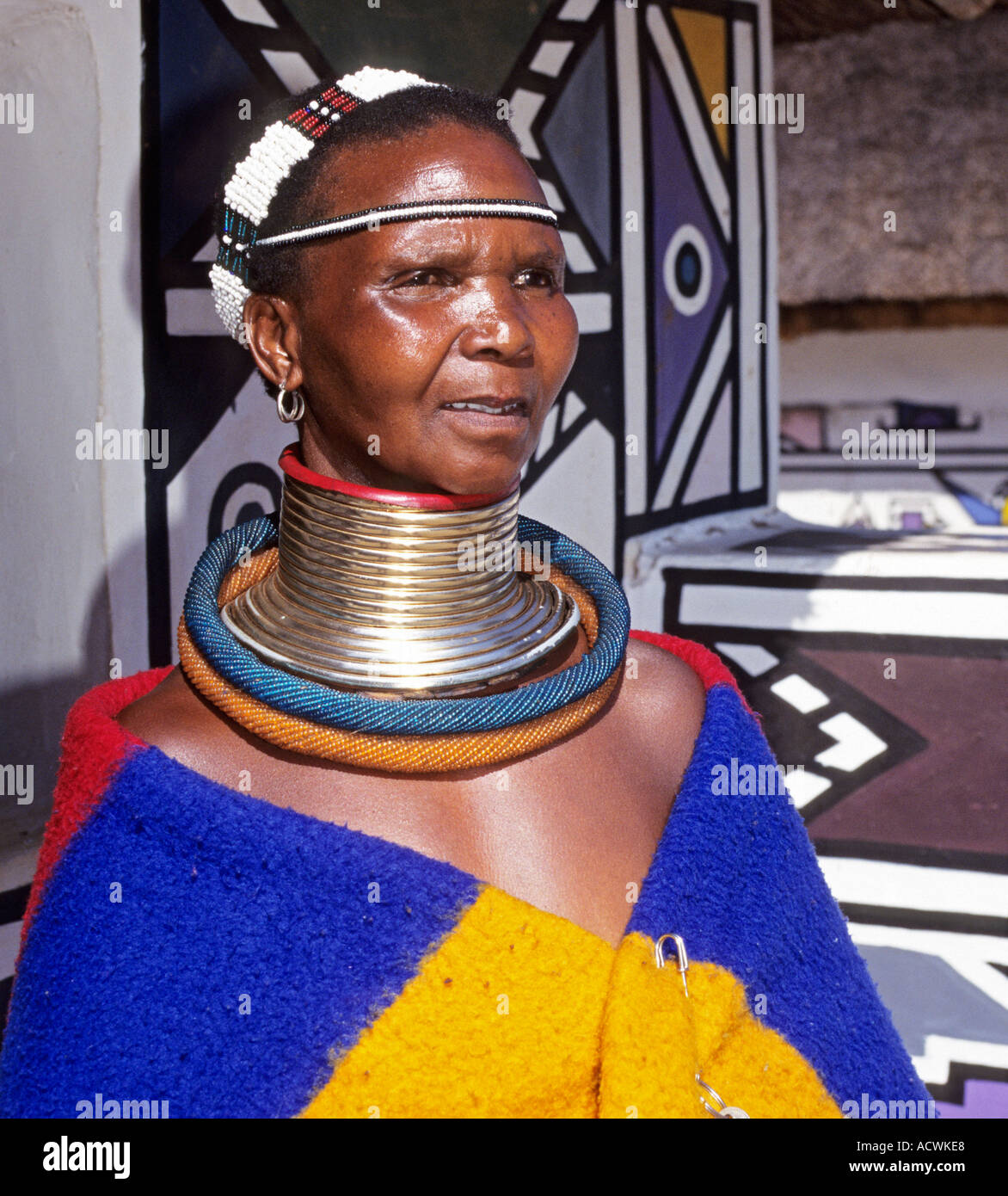 Ndebele frau hi-res stock photography and images - Alamy