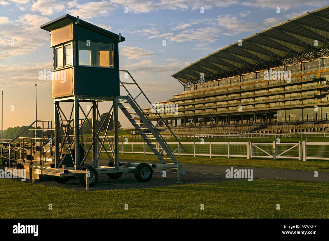 Royal box ascot hi-res stock photography and images - Alamy