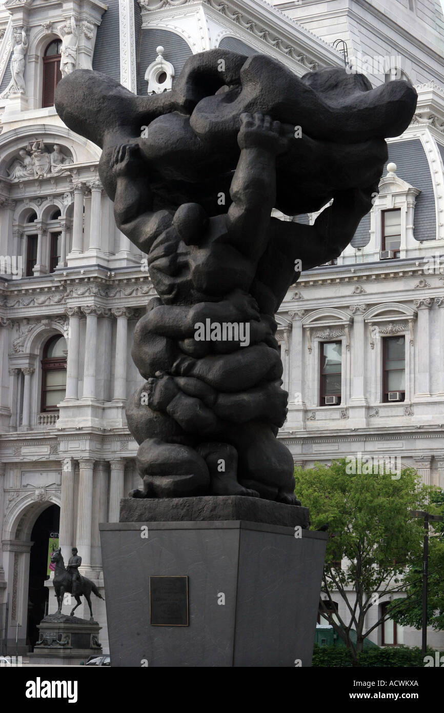 Statue in commemoration of Declaration of Independence, Philadelphia ...