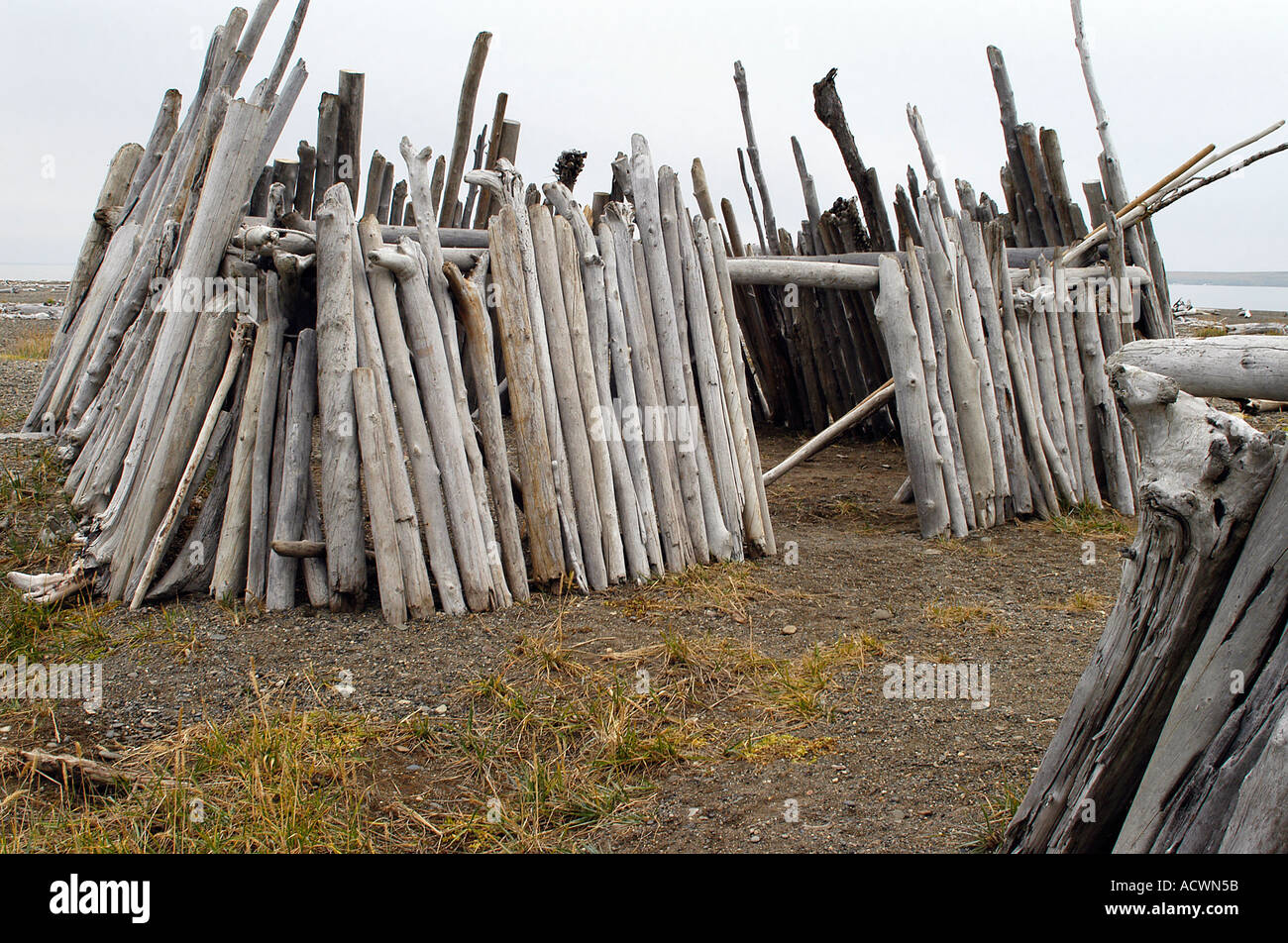 inuit hunting cabin on Hershel Island Stock Photo - Alamy