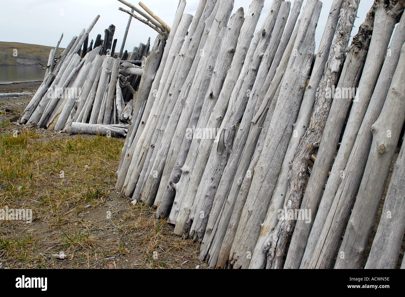 inuit hunting cabin on Hershel Island Stock Photo - Alamy
