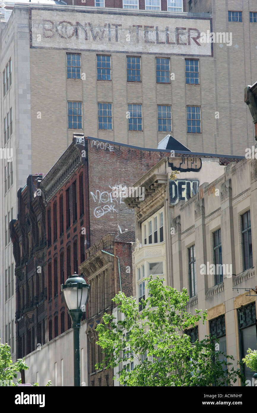 Chestnut street in the city of philadelphia hi-res stock photography ...
